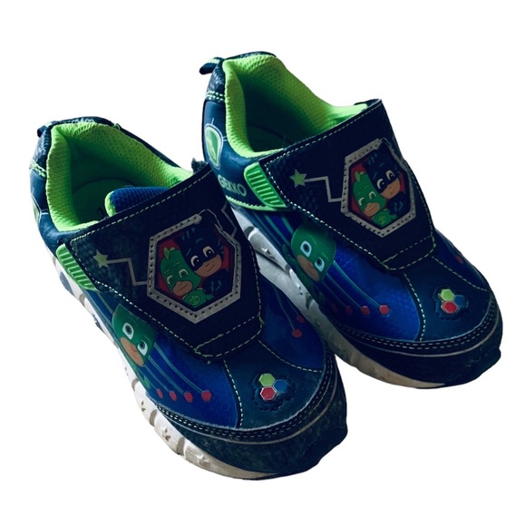 pj masks | Shoes | Pj Masks Little Boys Sneakers Light Up Size 2 | Poshmark